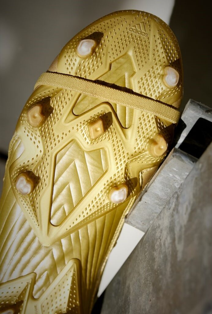 Перевипуск бутс Adidas Predator Absolute Gold – FootyHype